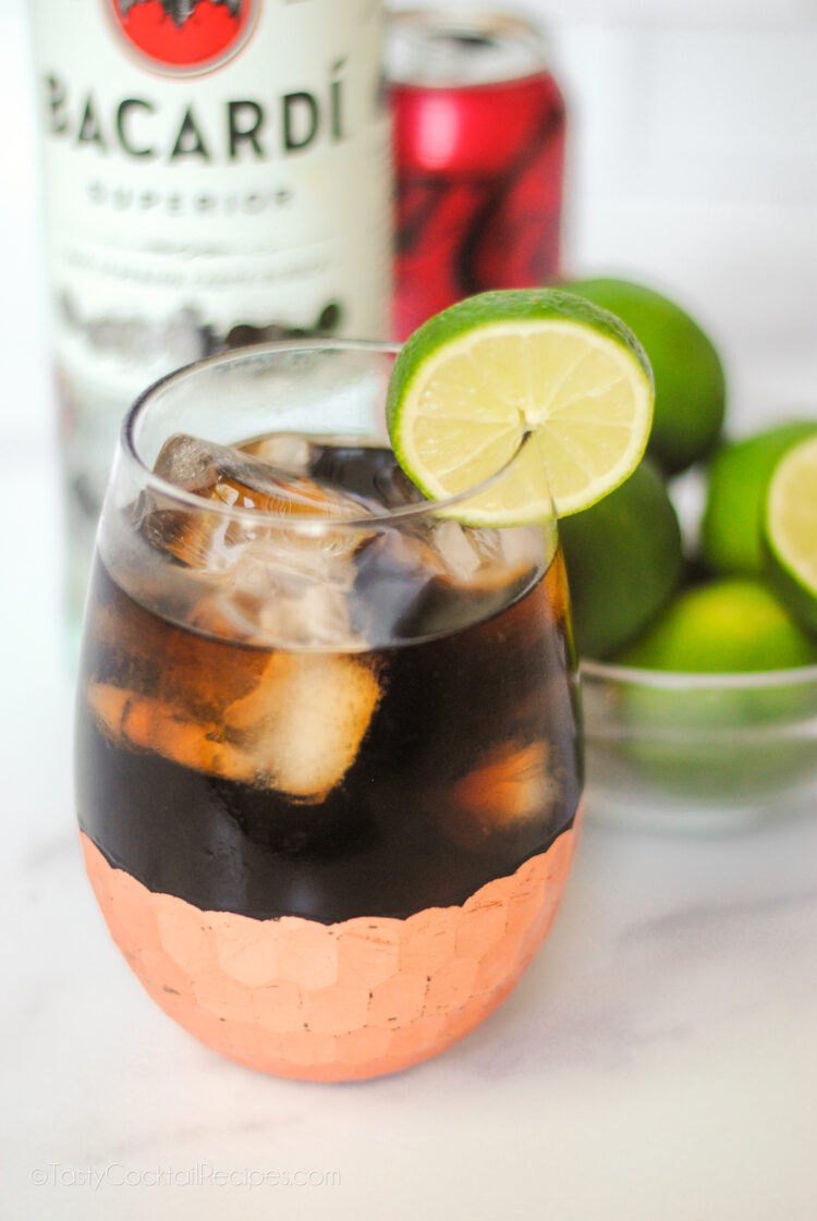 Cuba Libre Cocktail Recipe - Tasty Cocktail Recipes